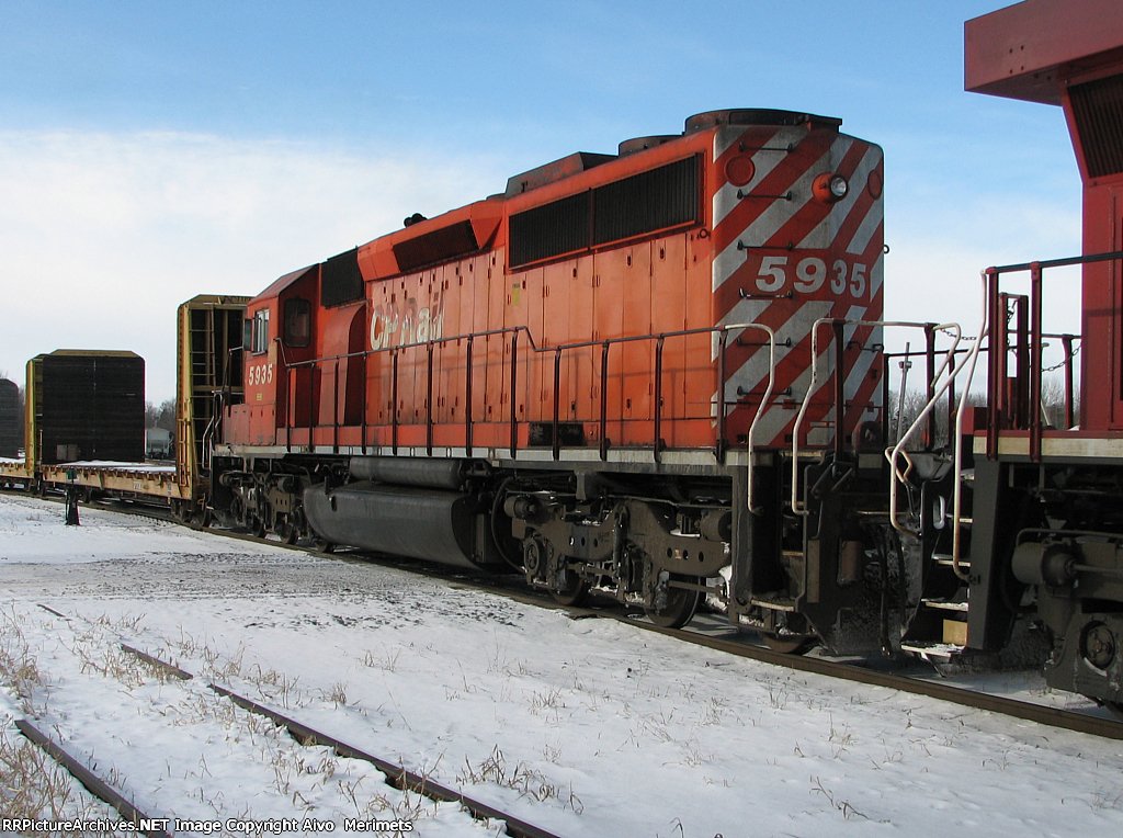 CP 5935 at Guelph Jct.